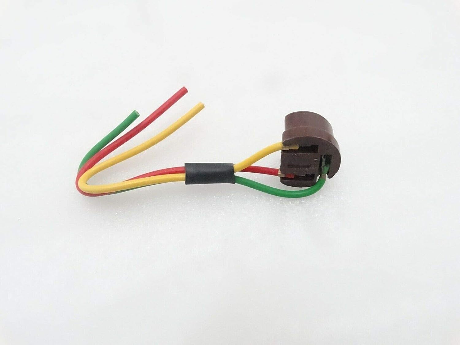 Royal Crusaders Universal Lucas Type 3 Pin Headlight Lamp Holder – TAURISH